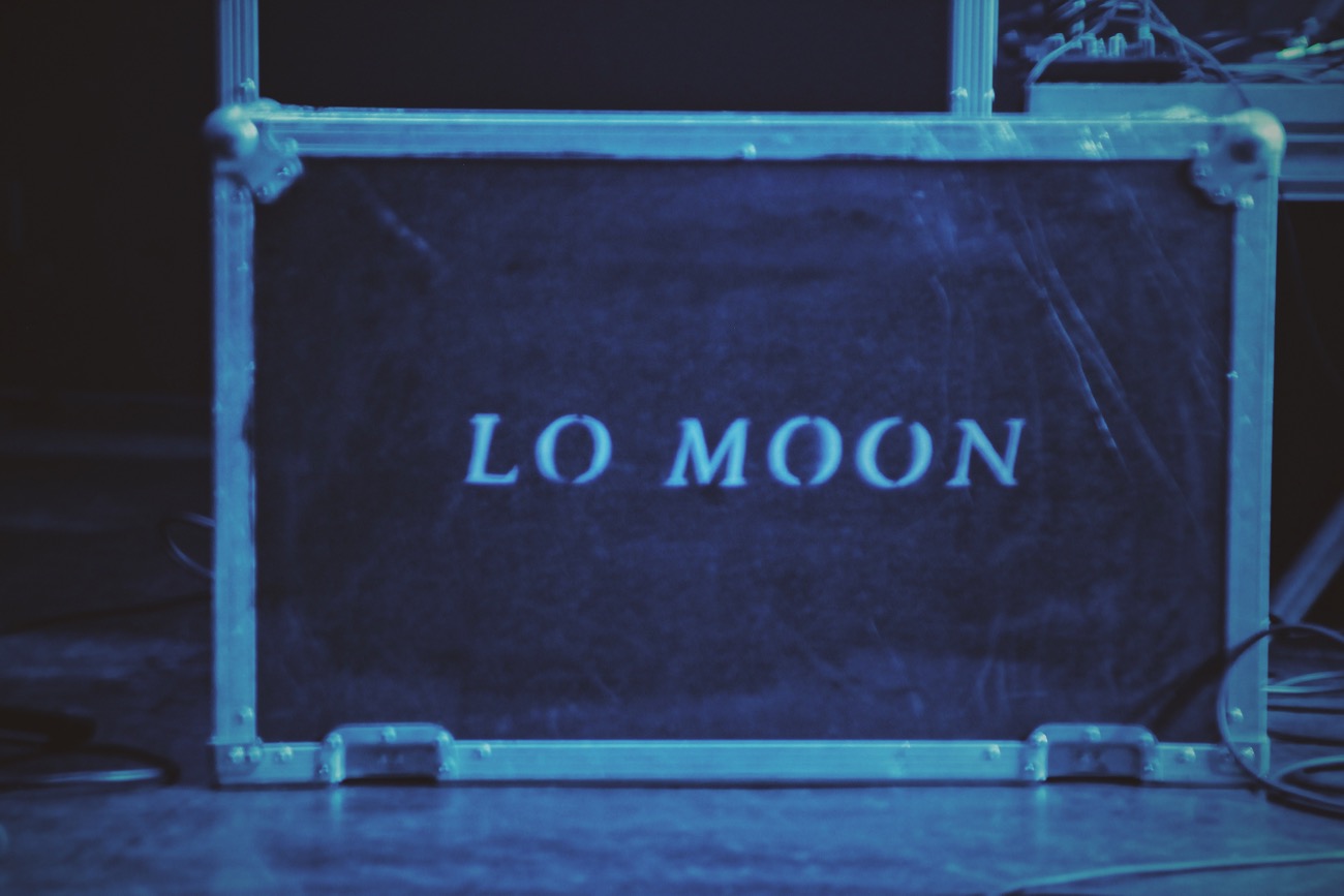 Lo Moon Touched Hearts And Warmed Bodies At The Teragram Ballroom ...