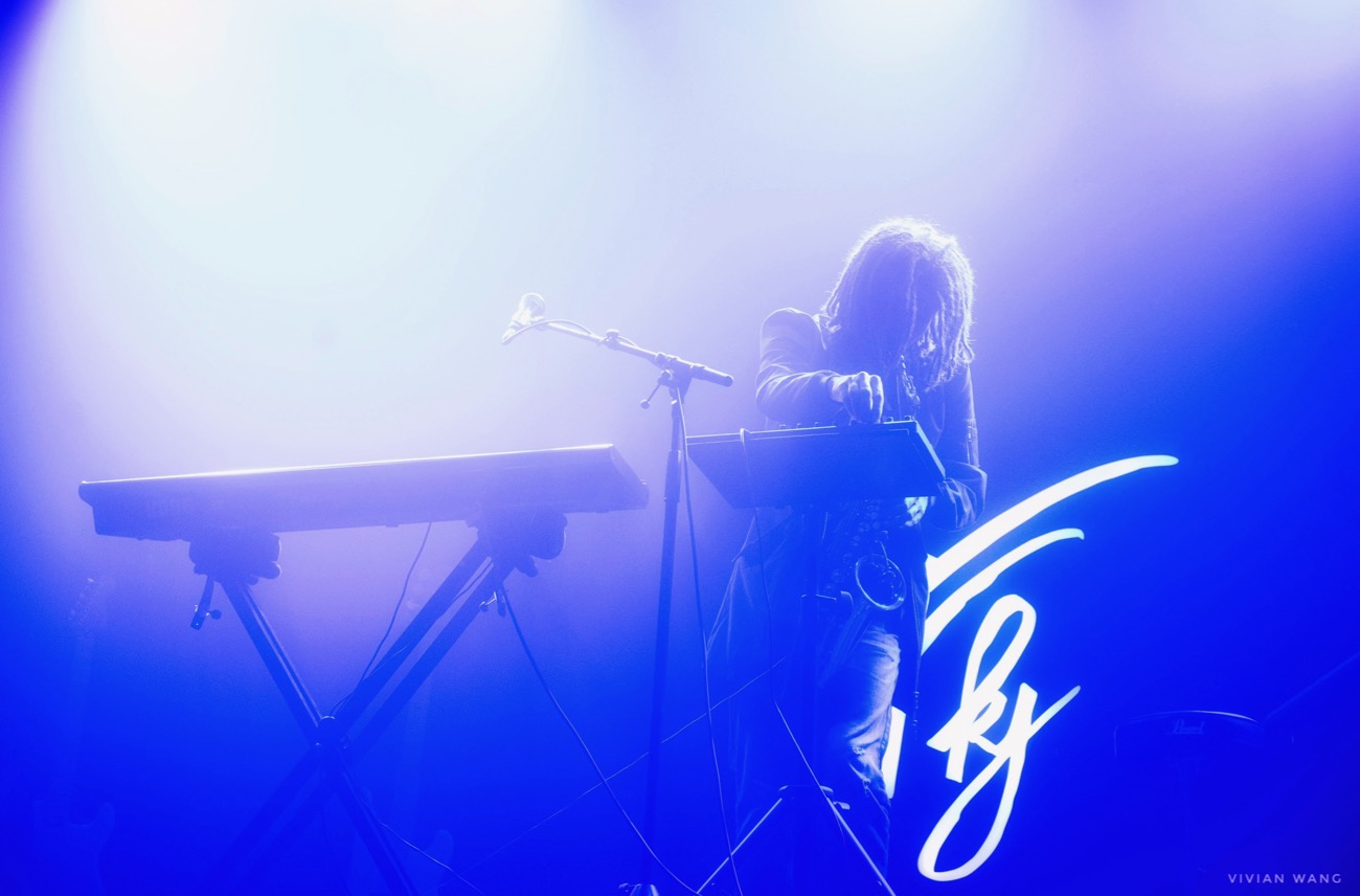 French phenom FKJ dazzles at Webster Hall [REVIEW+PHOTOS] - Blurred Culture