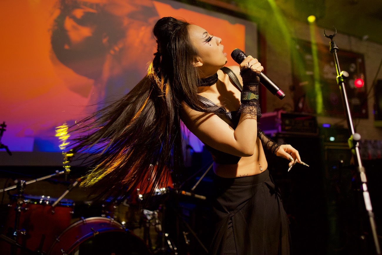 Fifi Rong's Voice Is The Calm Above The Sonic Storm [PHOTOS+REVIEW ...