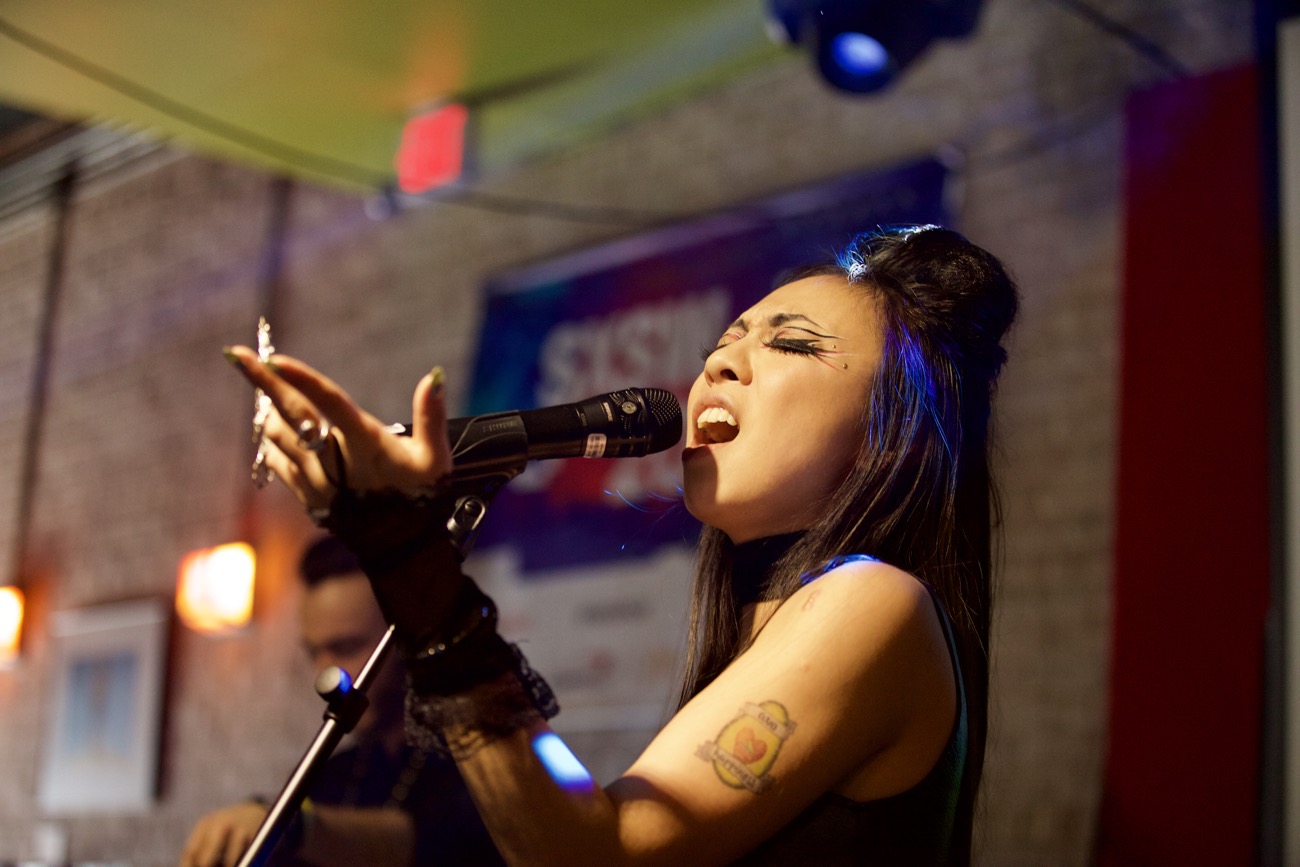 Fifi Rong's Voice Is The Calm Above The Sonic Storm [PHOTOS+REVIEW ...