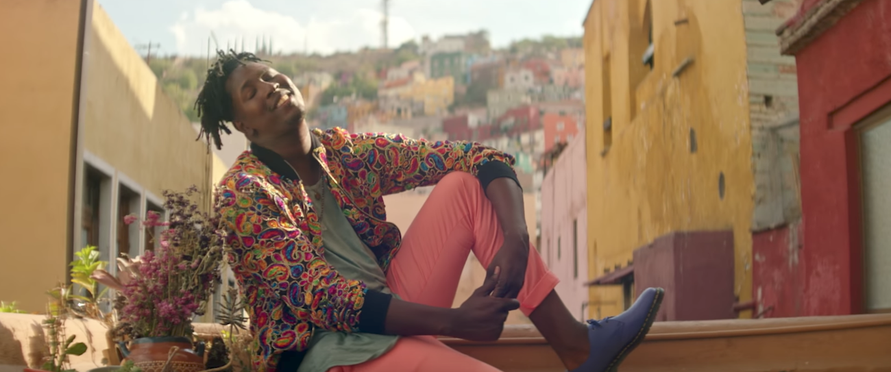 Mike Taylor Makes Things A Bit Brighter In New Video For "Colours ...