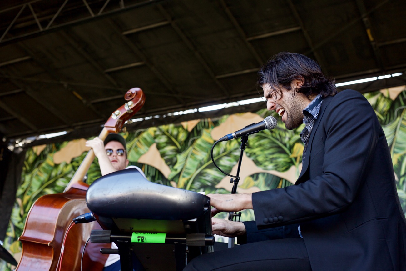 Tame Impala's Cameron Avery Takes Center Stage At The Ohana Fest ...