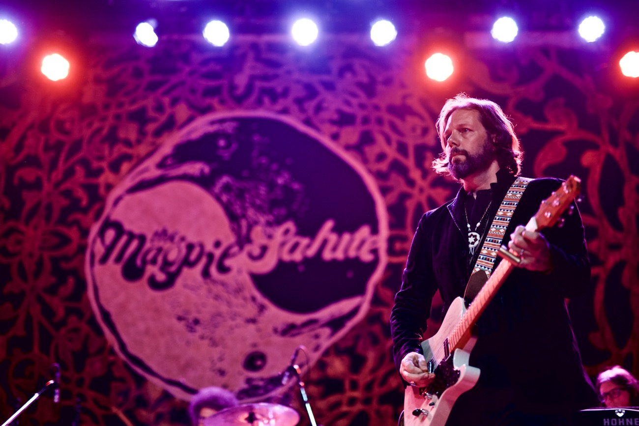 Rock & Roll Is Alive And It Lives With The Magpie Salute [PHOTOS ...