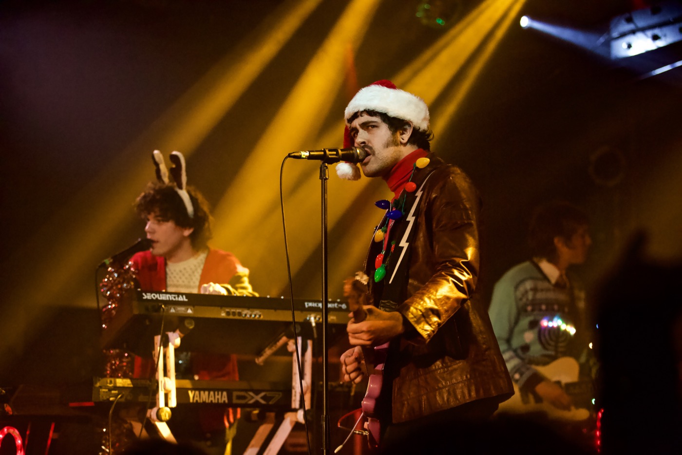 HUNNY Celebrates Their Winter Talent Show With A Spirited Headlining ...