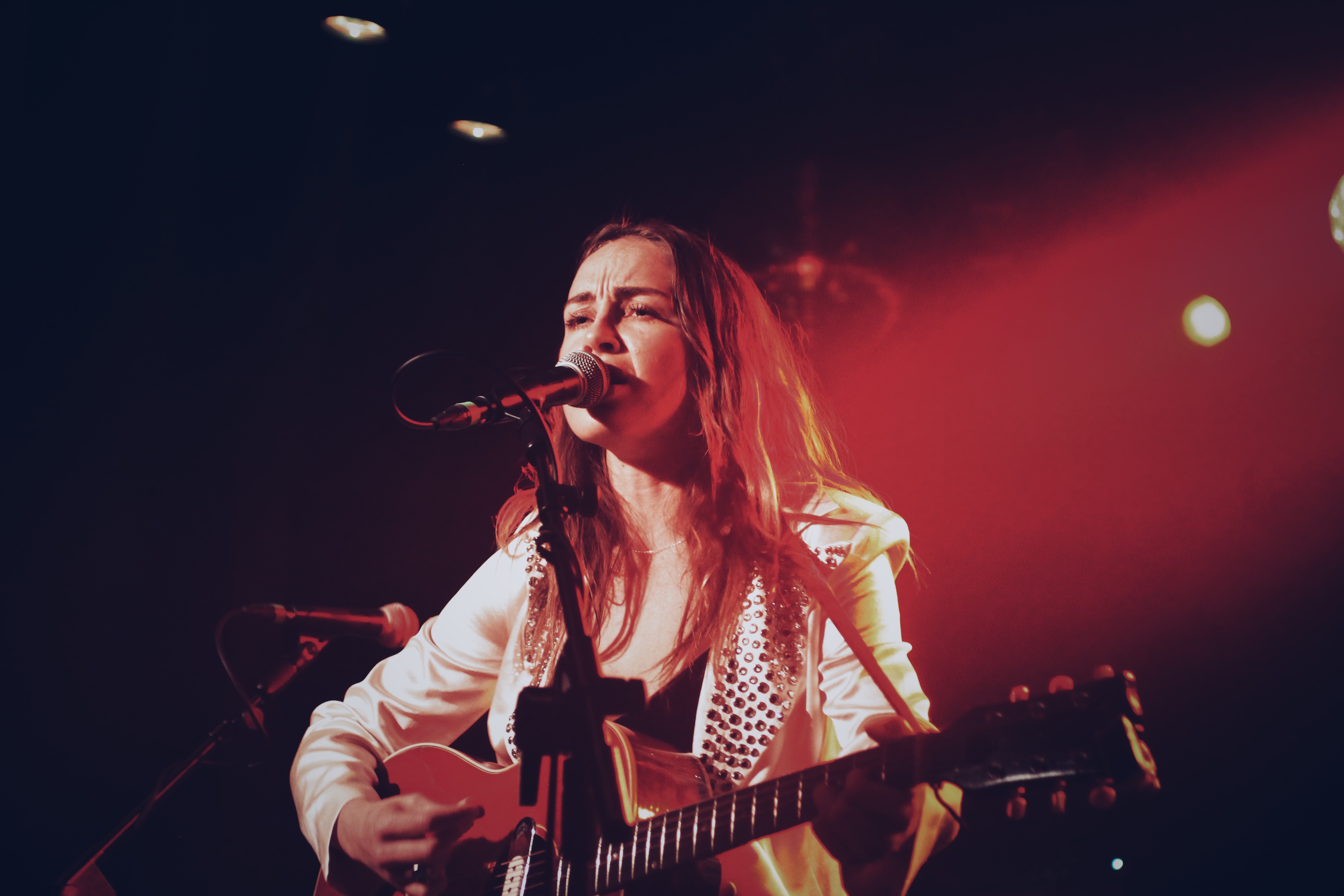 Zella Day Tests Out New Songs For Her Next Album At Moroccan Lounge ...