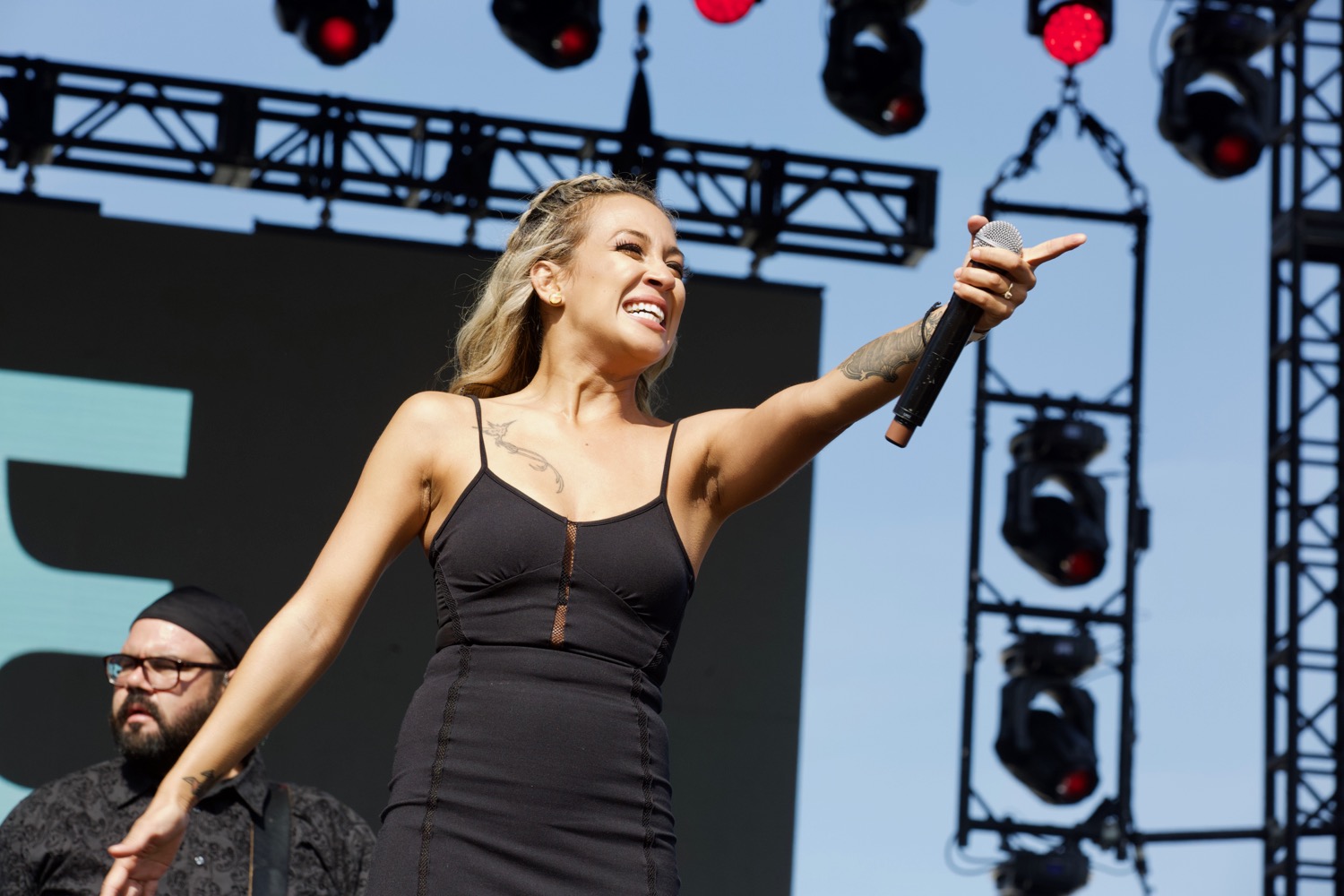 Hirie Danced And Sang Her Way Into Our Hearts At One Love - Blurred Culture