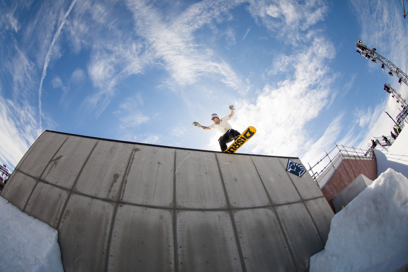 Air + Style Tests World's Best Snowboarders With Street Style ...