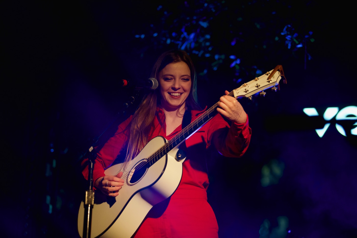 Jade Bird Delights The Vevo Stage At Pelons For SXSW - Blurred Culture