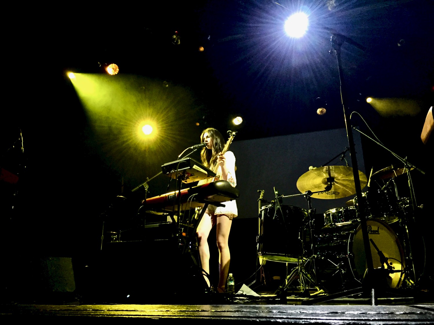 The Musical Talent Of Elise Trouw Is Undeniable - Blurred Culture