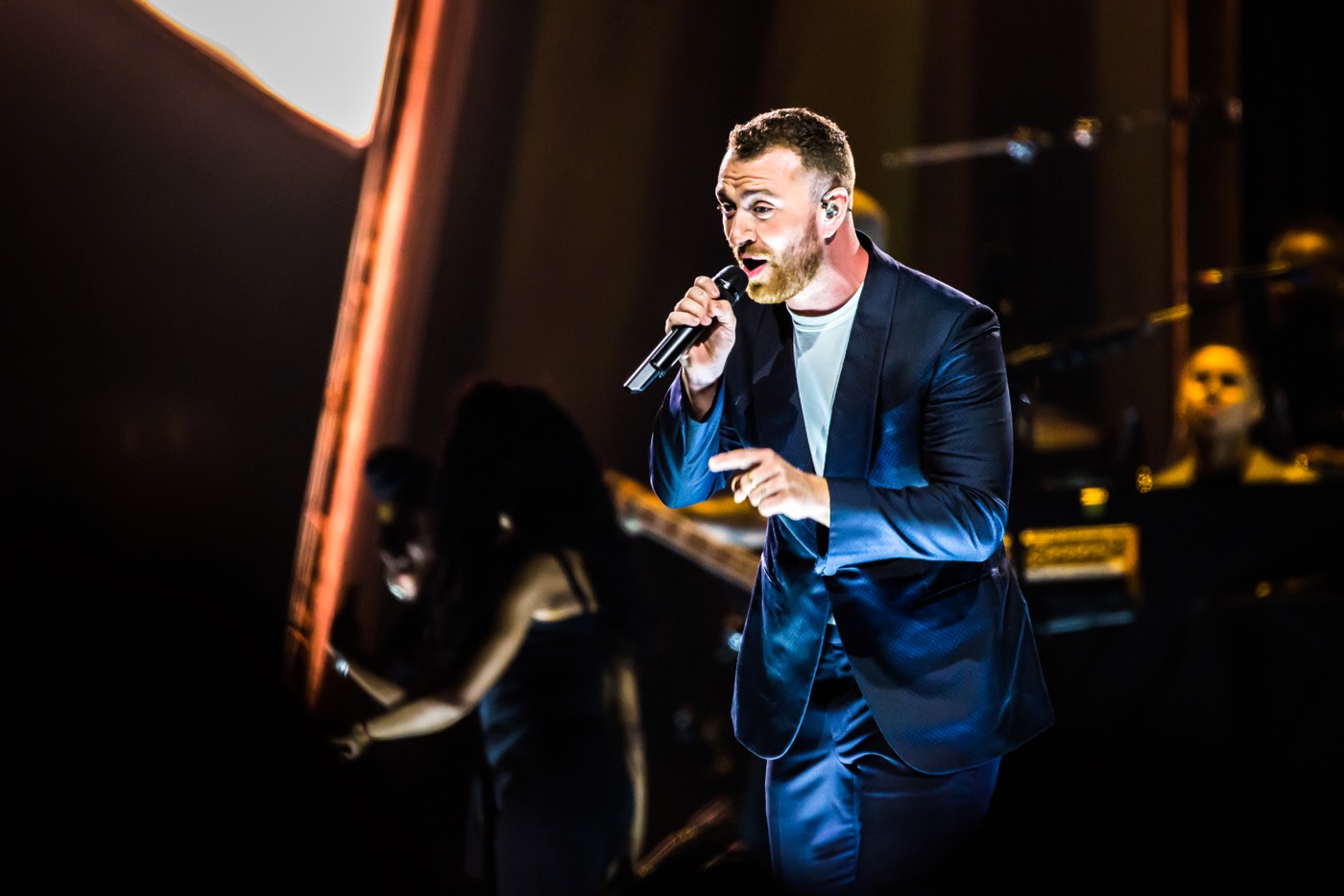 Sam Smith Brings The Thrill Of It All To Los Angeles With Dramatic ...