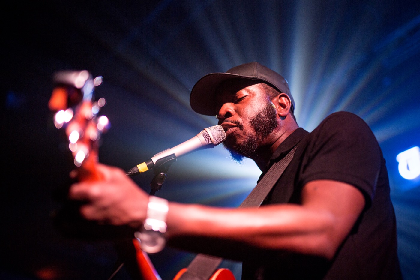 Mel Washington Brings His "Whiskey River" To The Troubadour - Blurred ...