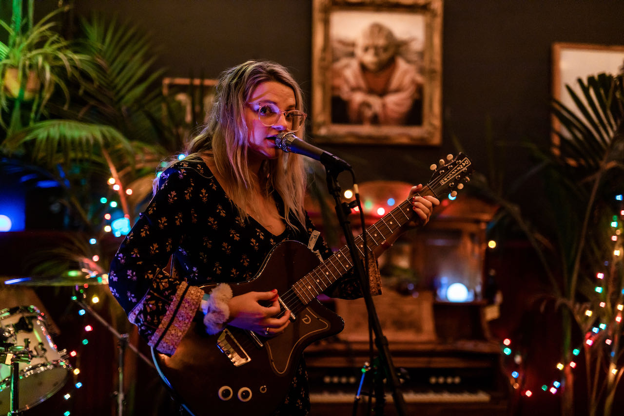 Kat Hamilton Takes The Writers Room & Oasis Stage At Lunar Bloom ...