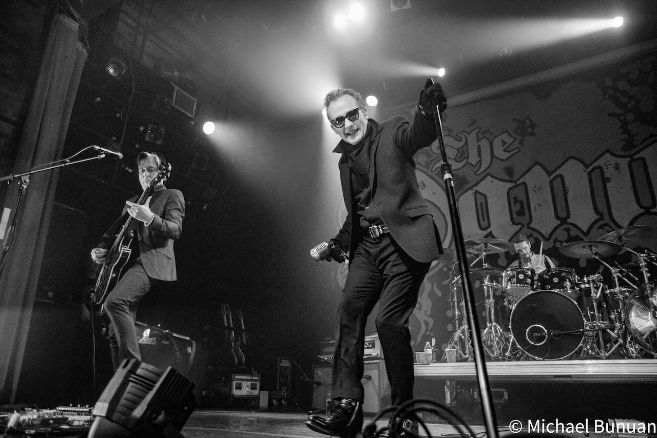 Perfect Sunday, Here is a love song with The Damned with Suzi Moon and ...