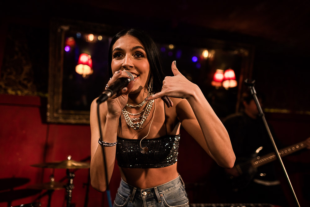 Jena Rose Performs Unreleased Material At WFNM Showcase - Blurred Culture