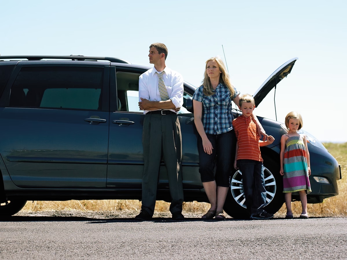 How the Middle Class is Eroding in America - Blurred Culture