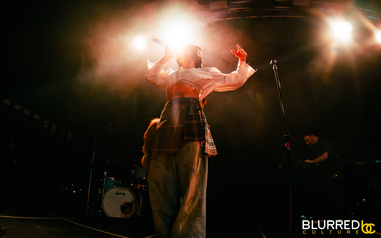 Mallrat Creates a Sacred Space in Austin on Her Light Hit My Face Like ...