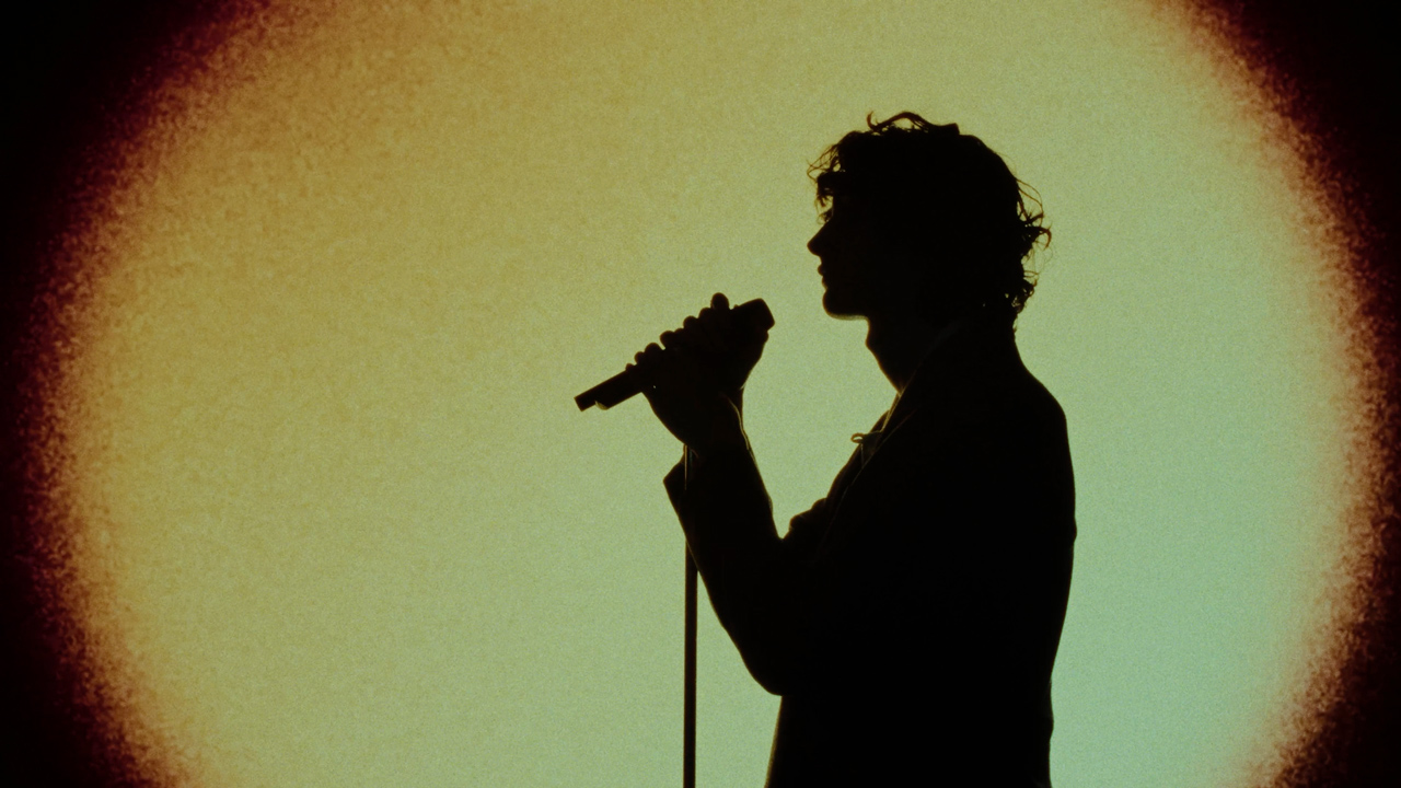 sombr - we never dated - Blurred Culture